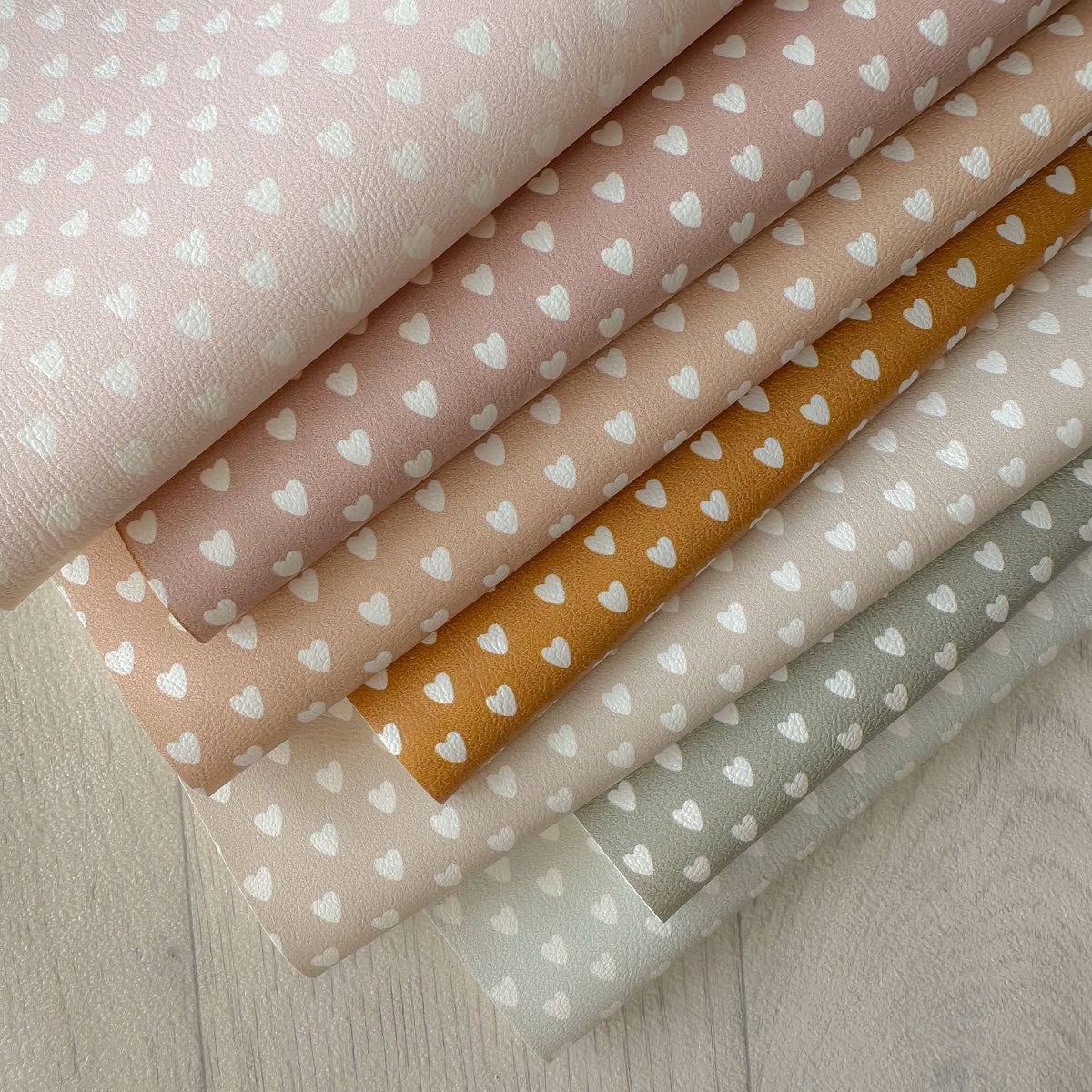 Classic Patterns A3 Leatherette – www.glitterglitteronthewall.com