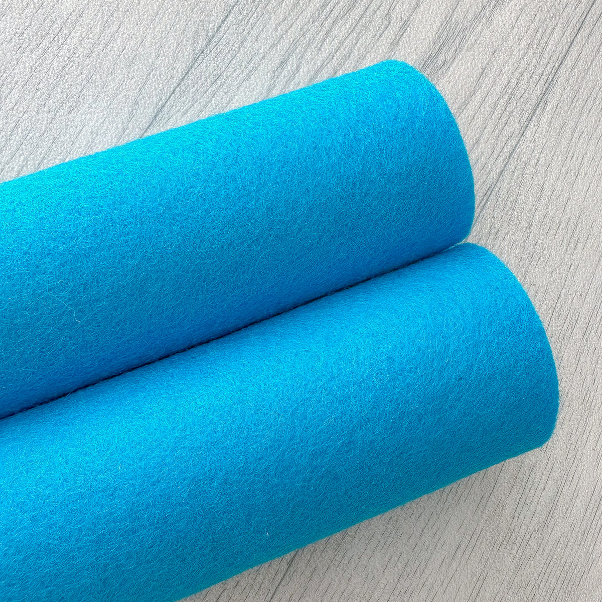 Aquarium Blue 100% Merino Wool Felt – www.glitterglitteronthewall.com